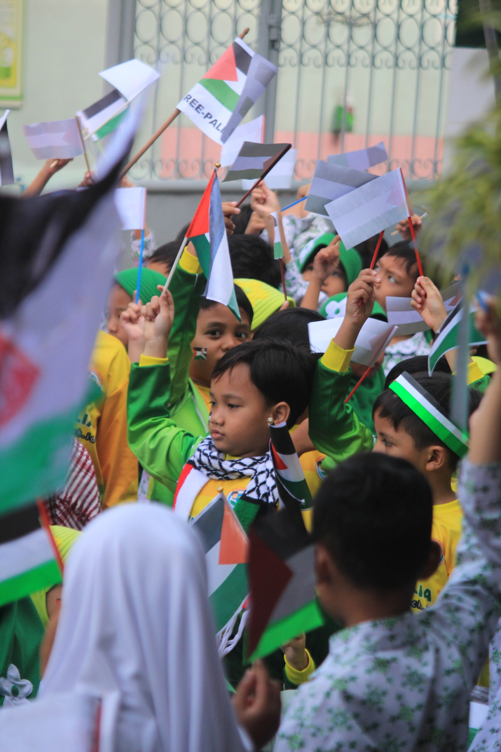 Empati dimulai Sejak Dini - Yayasan Nurul Aulia
